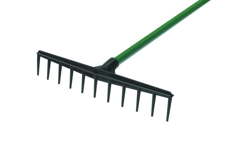 Standard Golf - Bunker rakes, sand trap rakes and new Chief bunker rake